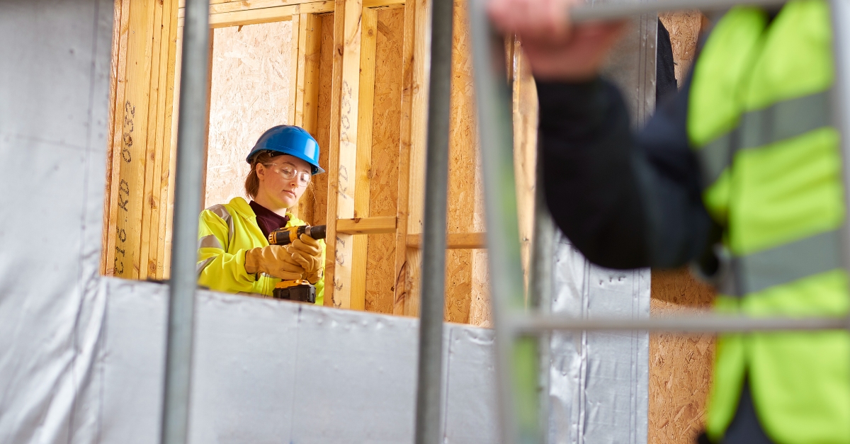 Building Excellence: 5 Key Carpentry Certification Courses