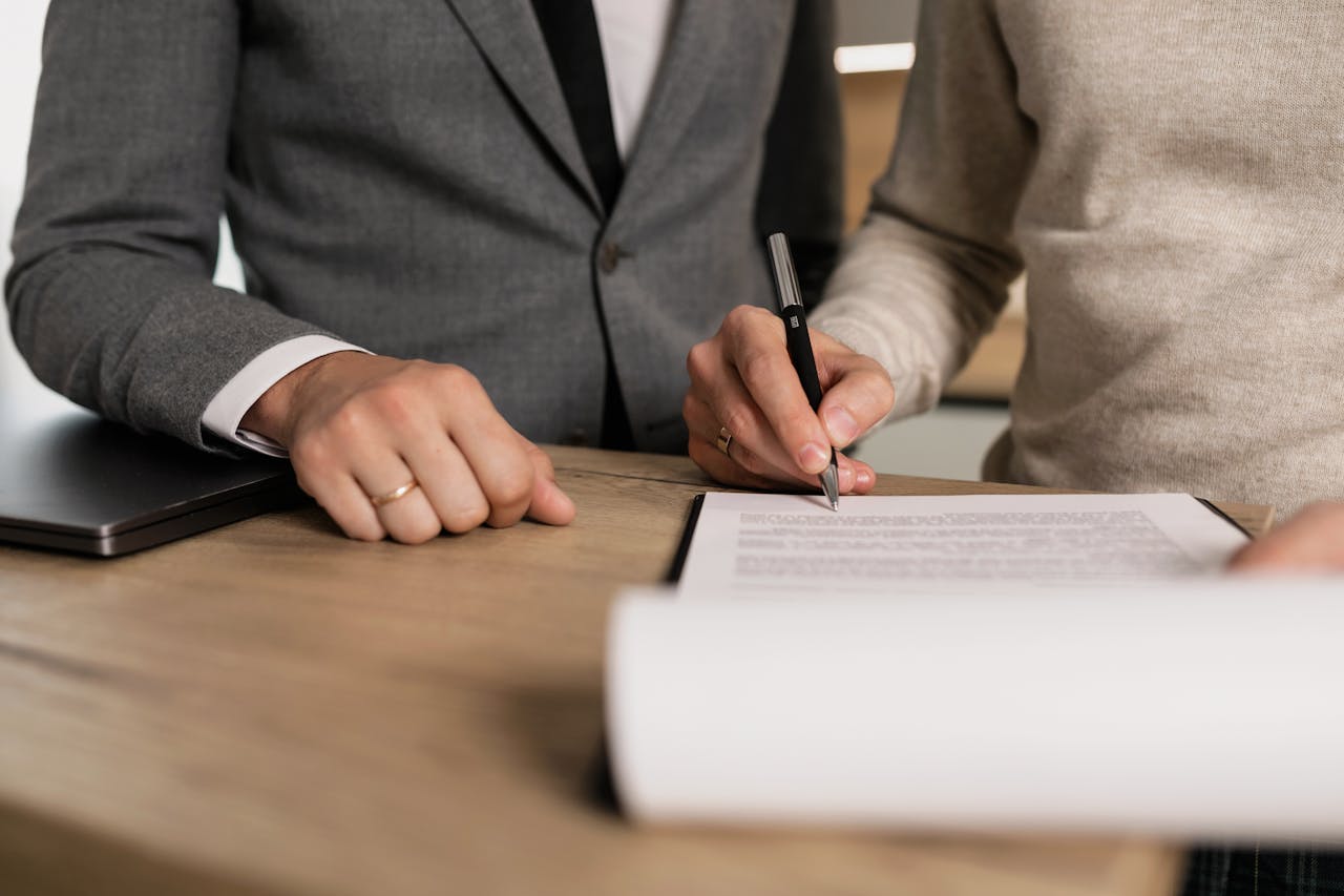 Setting Up Your Contract Attorney For Success